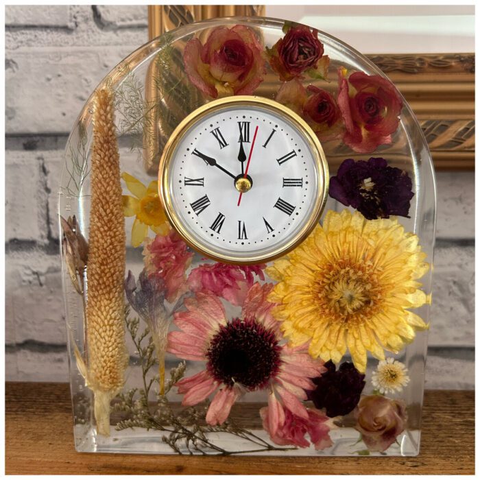 Flower Preservation Resin Arch Clock - Luna Creations